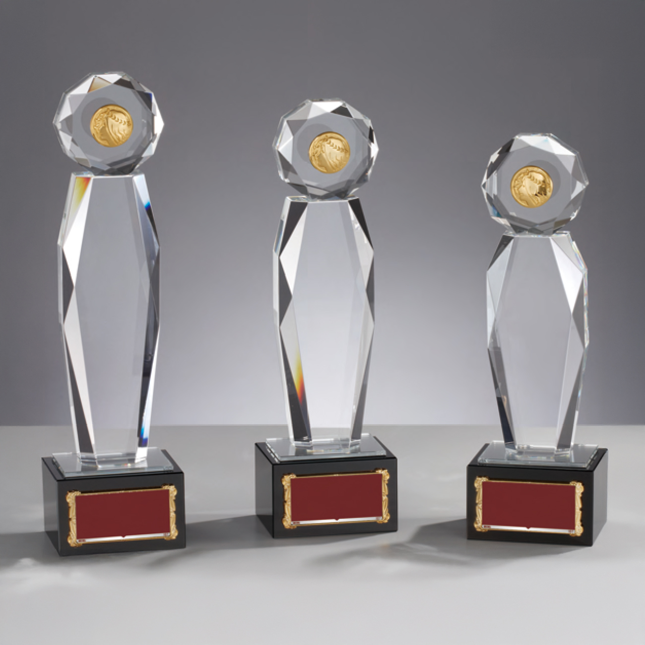 クリスタルトロフィー プレート仕様【AVC-3537_Bサイズ】高さ：26.0cm《営業日13時までのご注文で翌営業日出荷》 [187]〈L〉